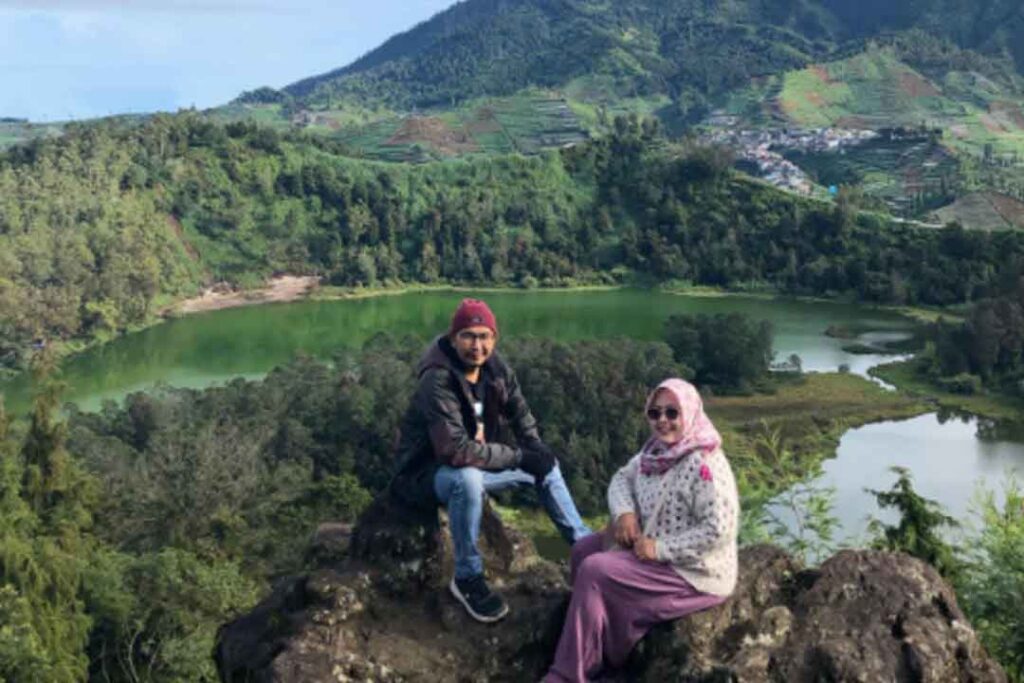 6 Alasan Mengunjungi Batu Pandang Ratapan Angin Dieng