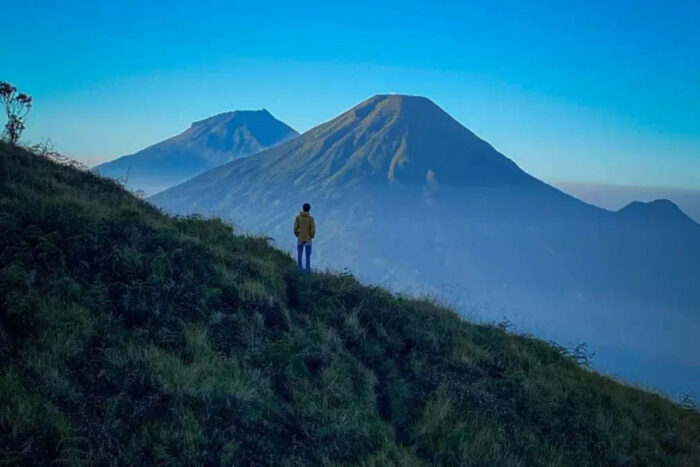 Jalur Pendakian Gunung Prau Via Wates yang Menakjubkan